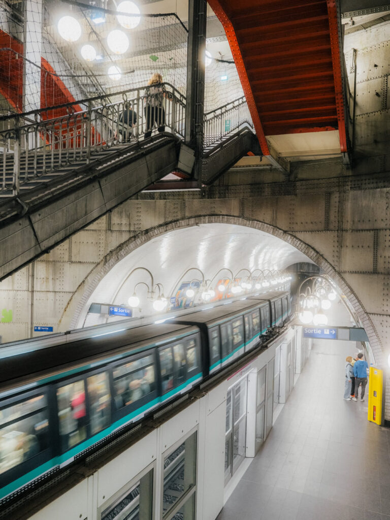 Public Transport in Paris: Metro Tickets, Prices, Day Pass & Apps ...